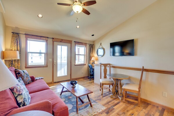 3 Blocks To Main St: Cozy Gunnison Retreat! - Gunnison, CO