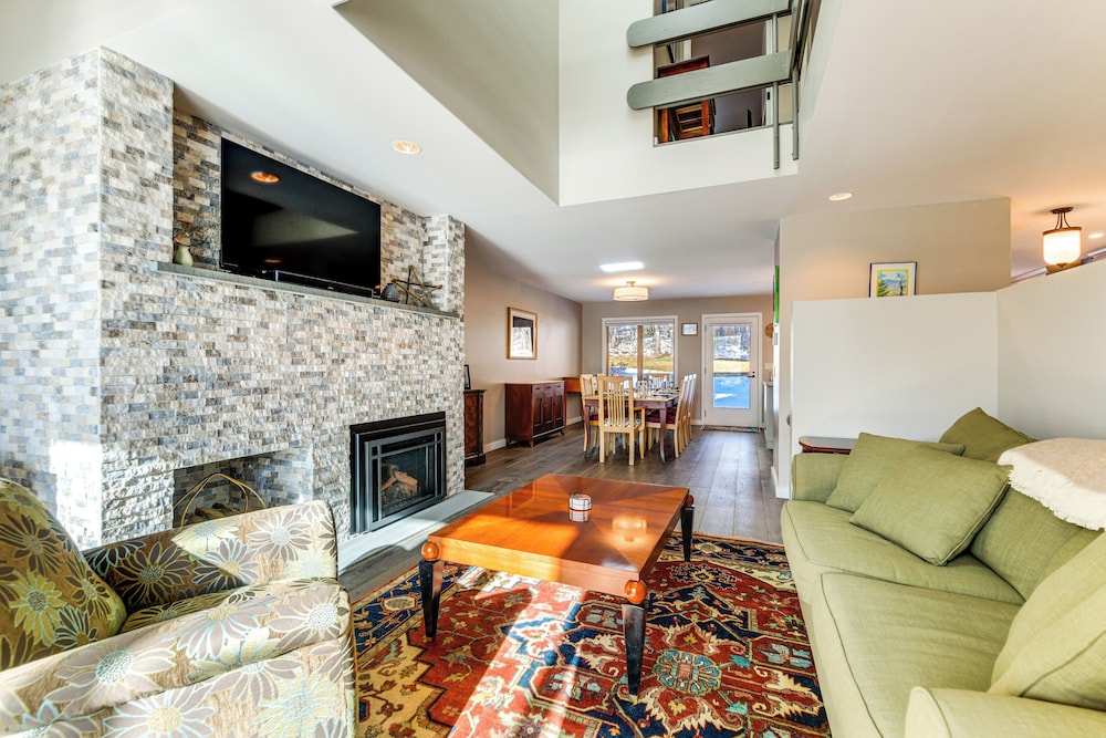 Shuttle To Slopes: Mtn Condo < 1 Mi To Sugarbush - Camel's Hump State Park, Duxbury