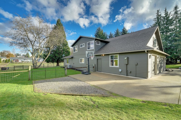 Nw Family Oasis: 6br Modern Gem Near Rainier! - Puyallup, WA
