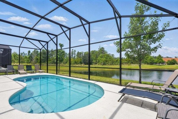 Lake Side View Private Pool Home In Resort! 10 Bedroom Villa - Kissimmee, FL
