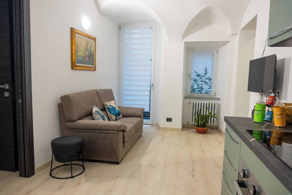 Casa Piazzetta Awaits You! - Saluzzo