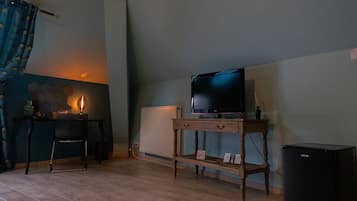 Cortinas blackout, quartos à prova de som, Wi-Fi de cortesia