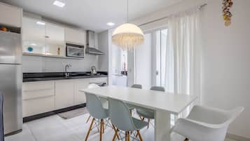 Apartamento Básico | Restaurantes