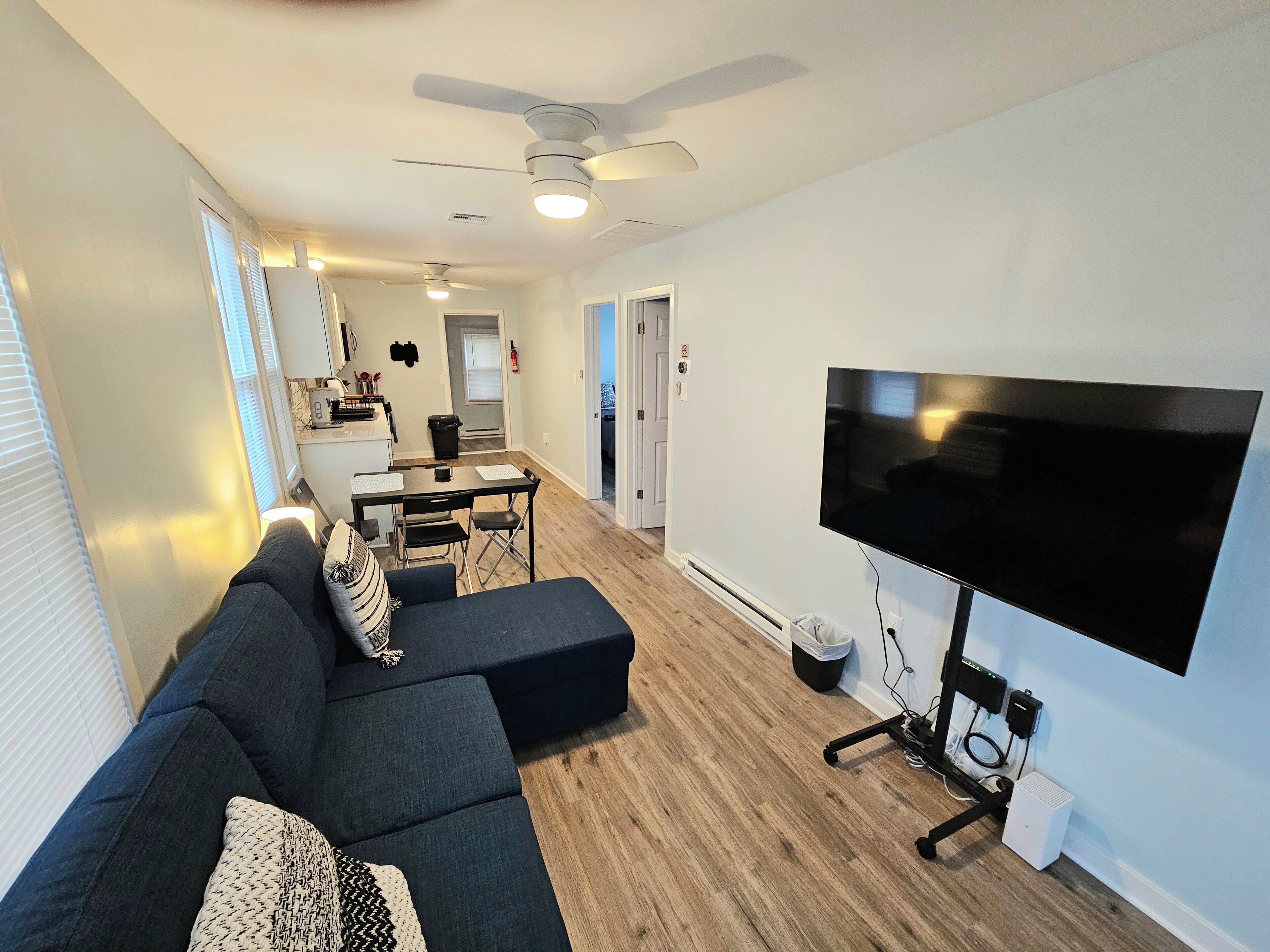 Jersey Shore Beach House-1 Block To The Beach - Middletown Township