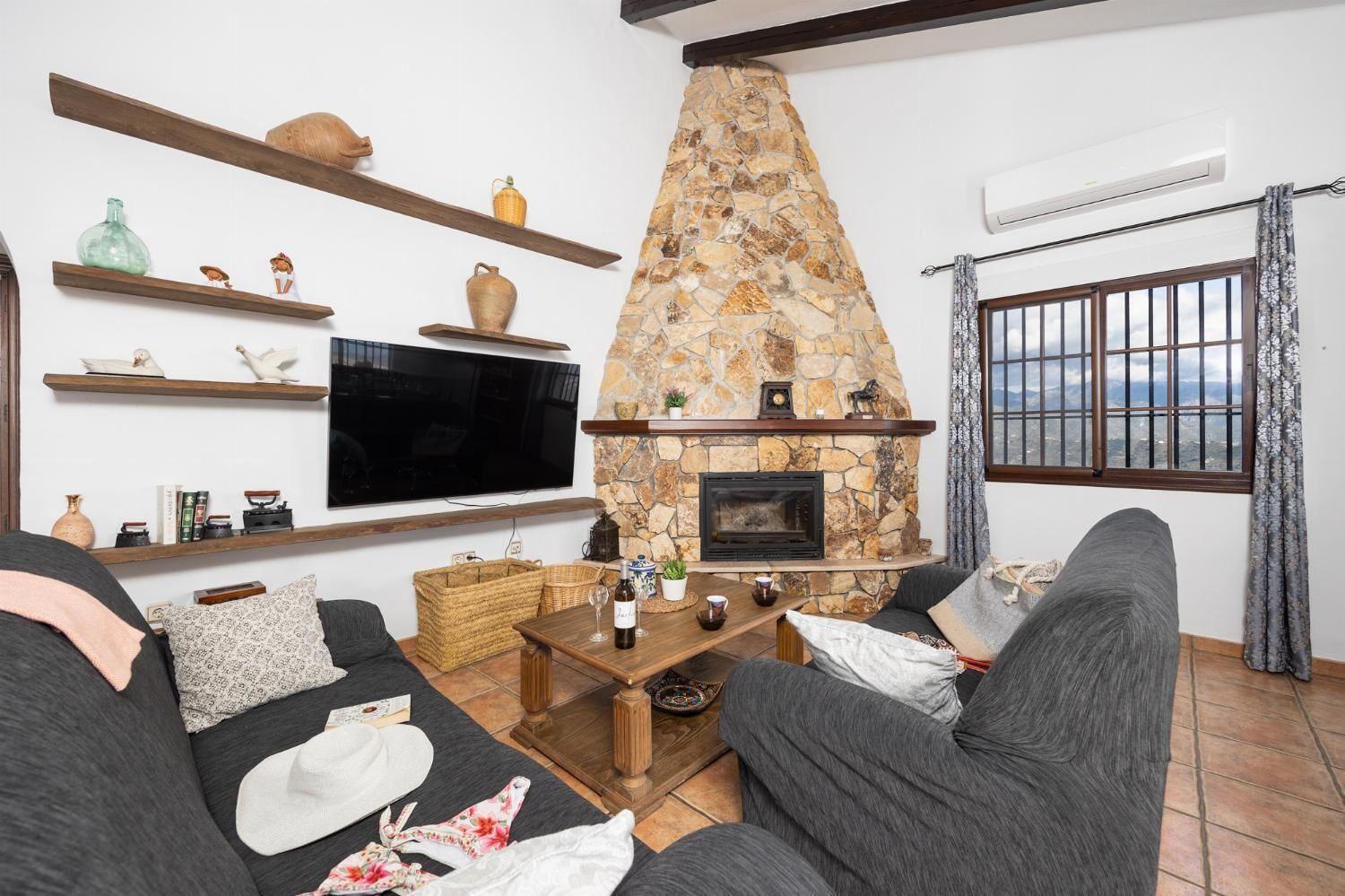 Villa Baena - Vier Schlafzimmer Villa, Schläft 8 - Torrox