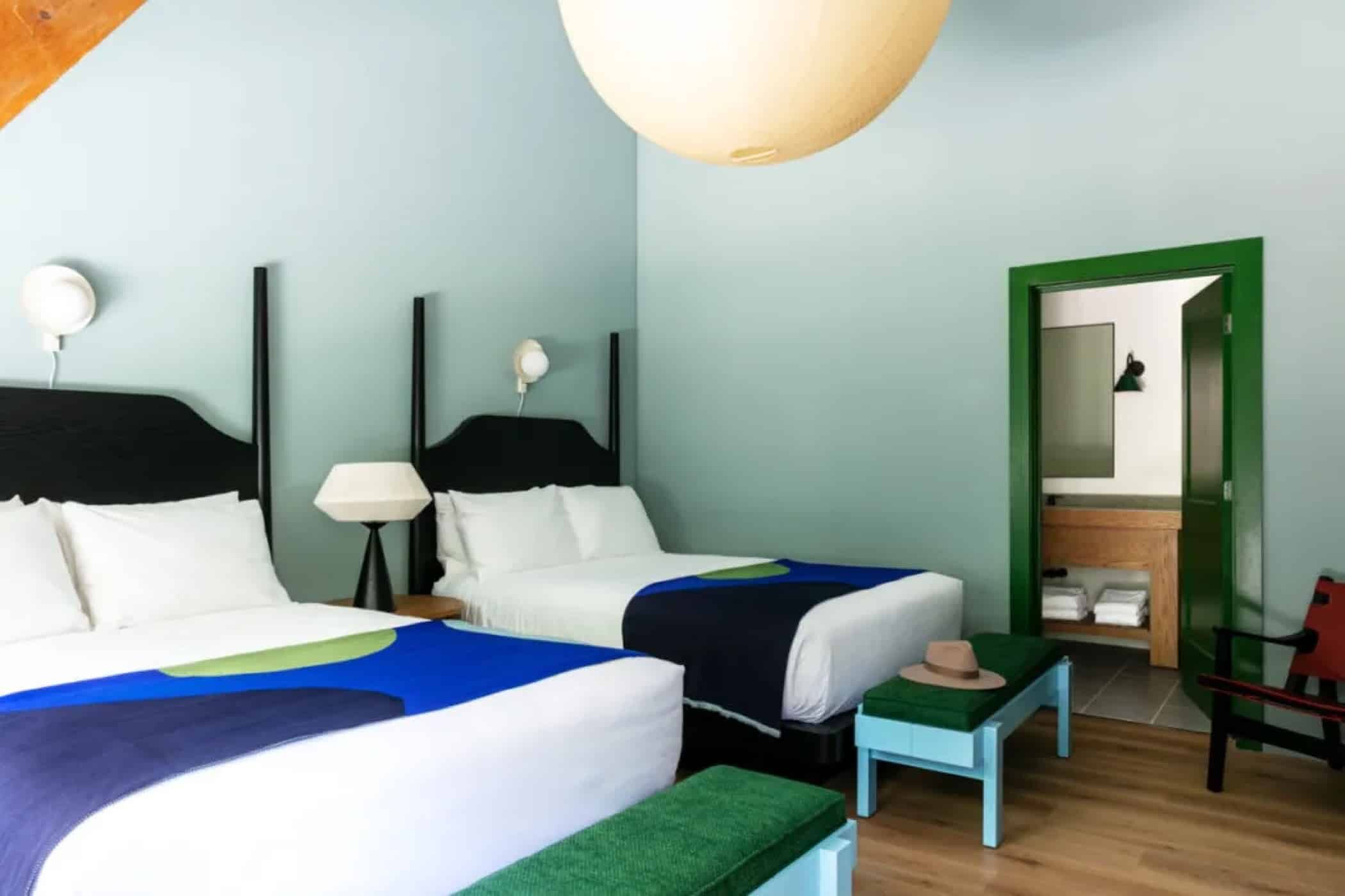 Everything You Need For The Perfect Vacation! Outdoor Pool, Pets Are Welcome! - Stowe, VT