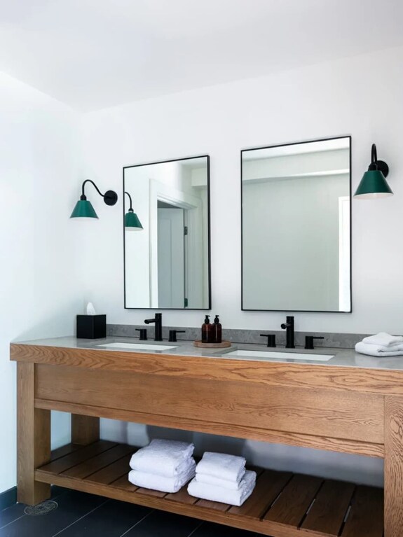 Ensuring A Very Comfortable & Memorable Stay! Outdoor Pool, Pets Allowed! - Waterbury, VT