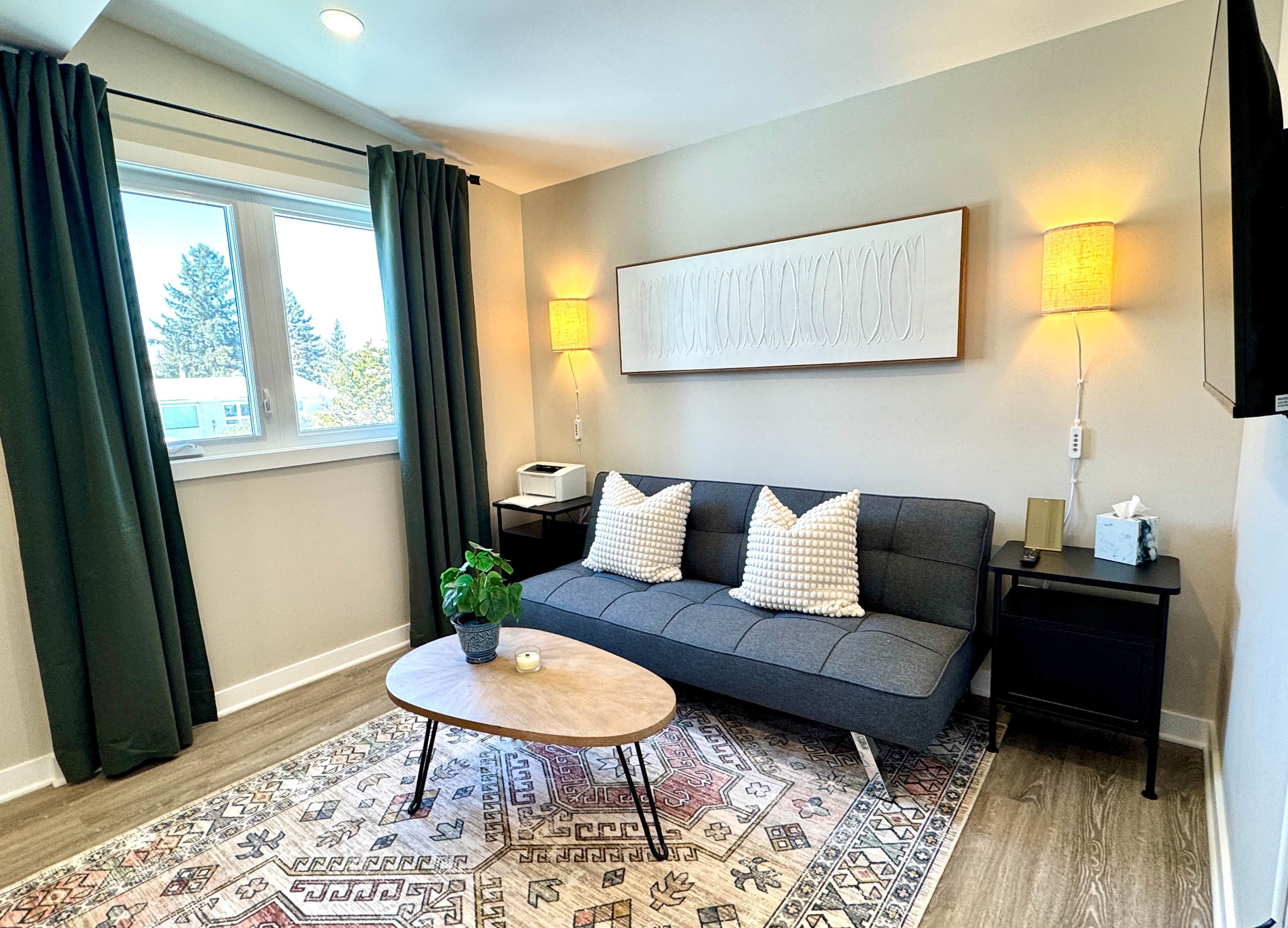 Modern 1br With Office For Remote Work - Ottawa