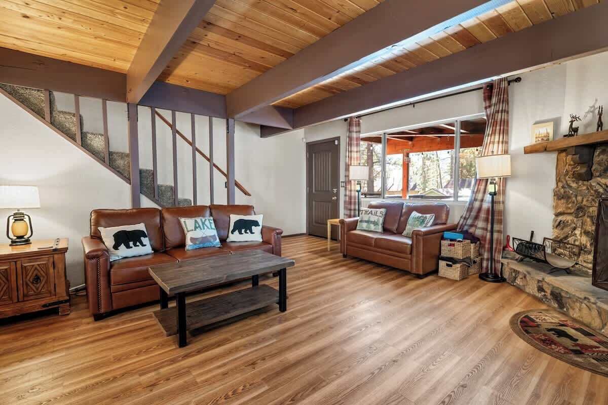 Big Bear Cabin Escape W Deck Bbq  Dogs Welcome - California