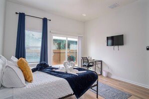 Casa (5 Bedrooms) | 5 quartos, secretária adequada para computadores portáteis 