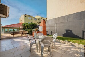 Apartamento Básico | Refeições ao ar livre