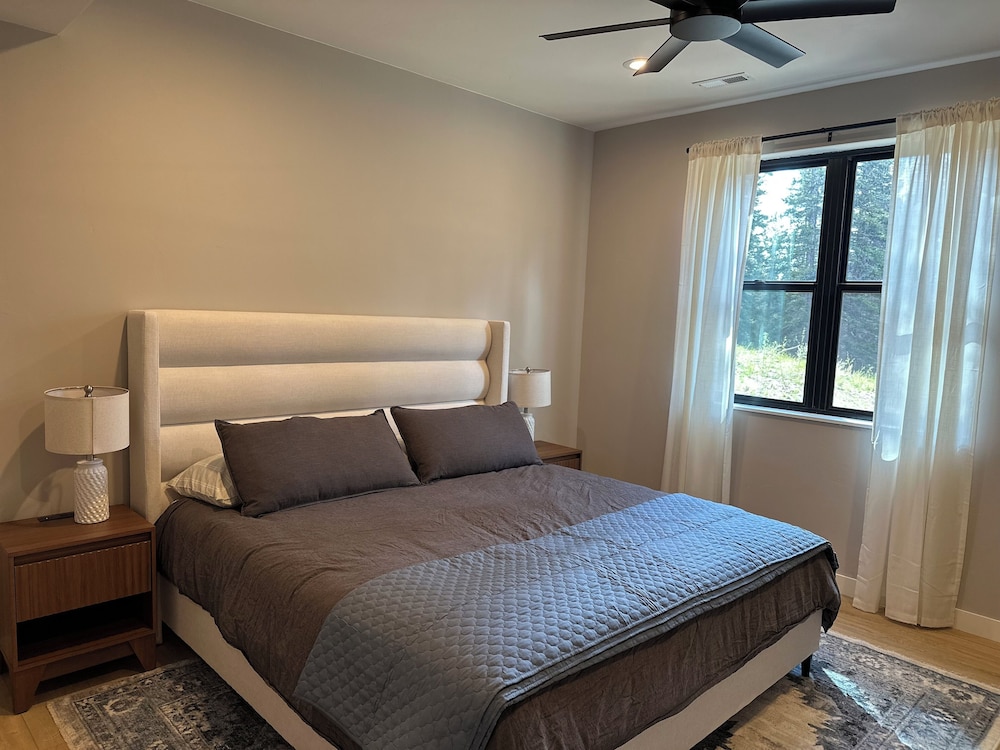 Pet & Family Friendly New Construction near Fairplay - Valley of the ...