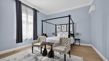 Quarto casal standard (ALBERT) | Cofres nos quartos, cortinas blackout, quartos à prova de som