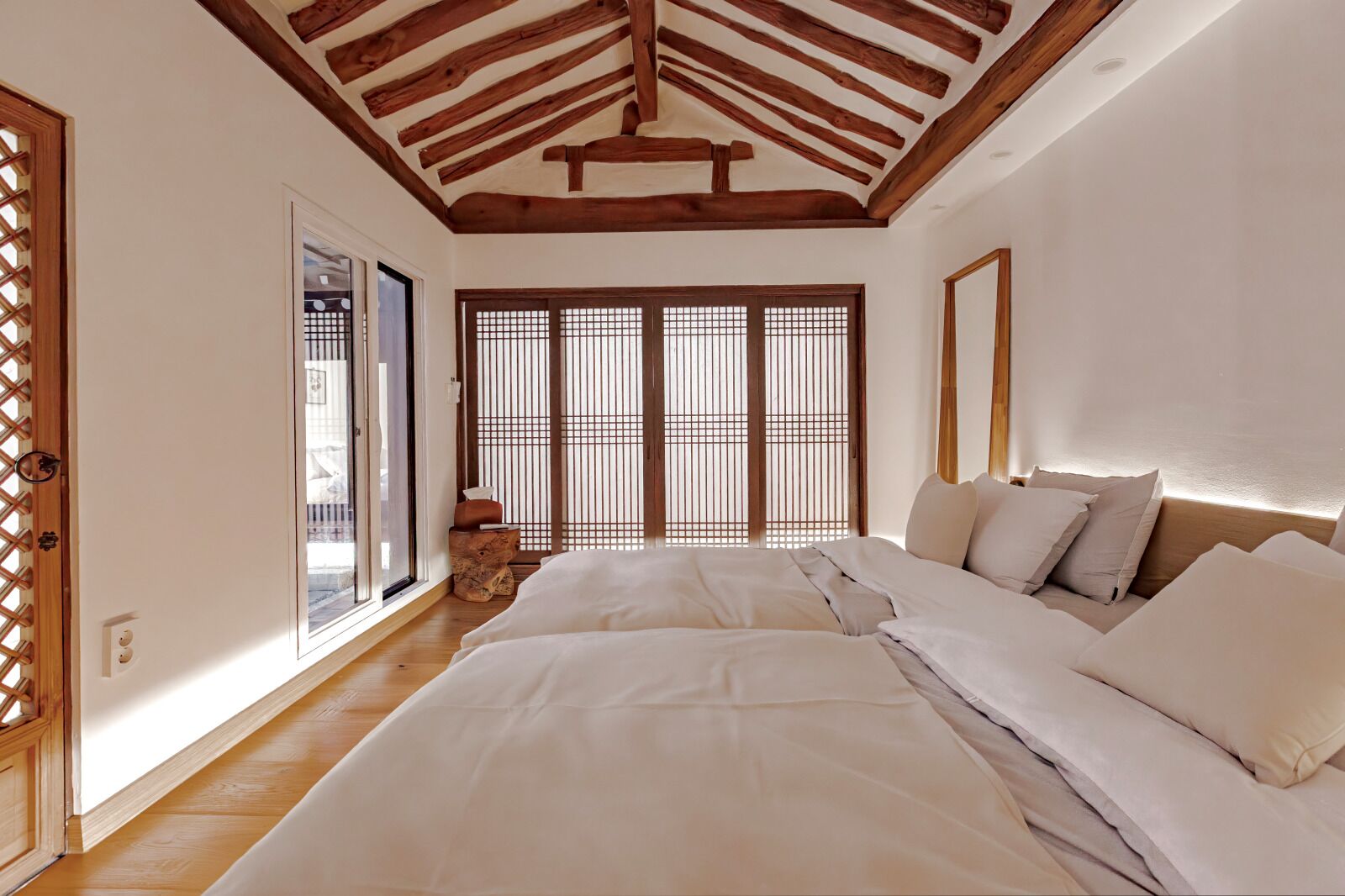 Sosodang Hanok Heritage House In Bukchon Hanok Villege - Seoul