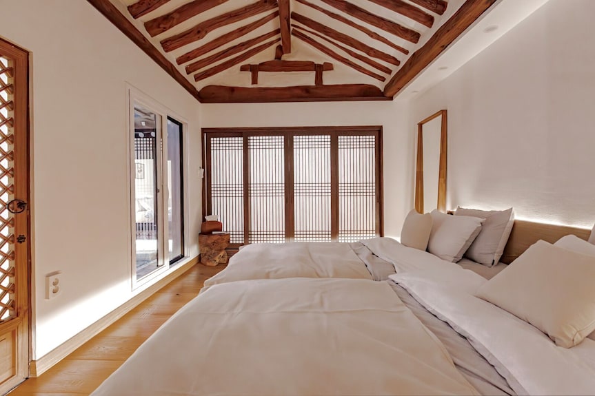 Sosodang Hanok Heritage House In Bukchon Hanok Villege - Seoul