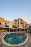 6 piscinas interiores