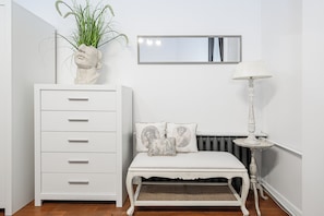Apartamento Comfort, vista para o pátio | Interior