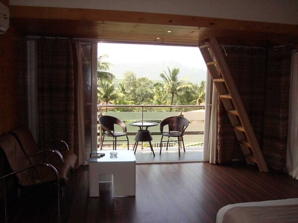 Rumourss Sky Villa - Lonavala