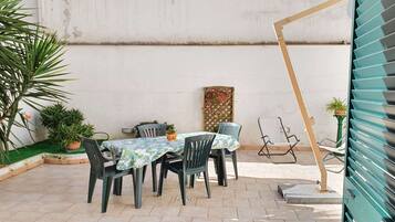 Apartamento, vista para o jardim | Terraço/pátio interior