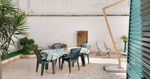 Apartamento, vista para o jardim | Terraço/pátio interior