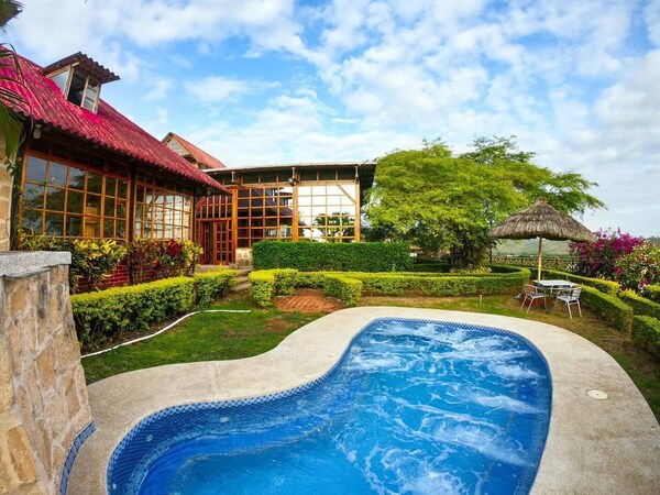 Armonía Lodge - Montanita