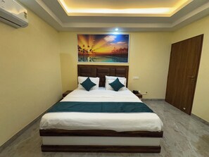 Quarto casal luxo, vista para a cidade | Wi-Fi de cortesia