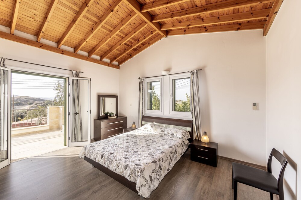 Rhodia Villa in Steni - Steni | Vrbo