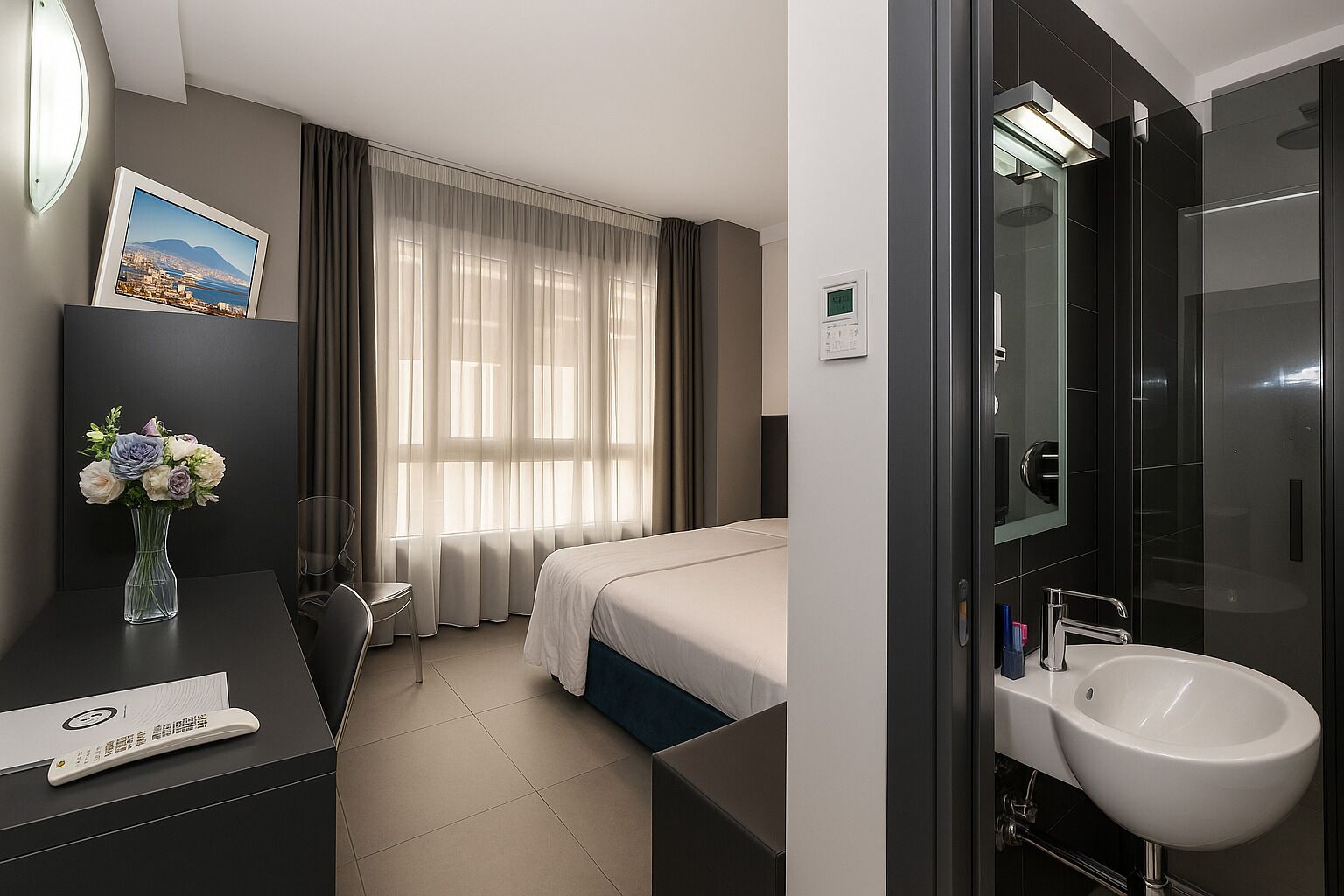 Quarto Duplo ou Twin Clássico | Cofre no quarto, secretária, Wi-fi grátis 