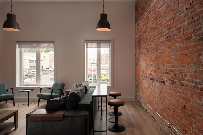 The Beamsville Loft Wine, Charm & History - Beamsville