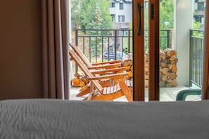 Apartamento, 2 quartos, ao lado da montanha | Individualmente decorados, individualmente mobiliados, Wi-Fi de cortesia