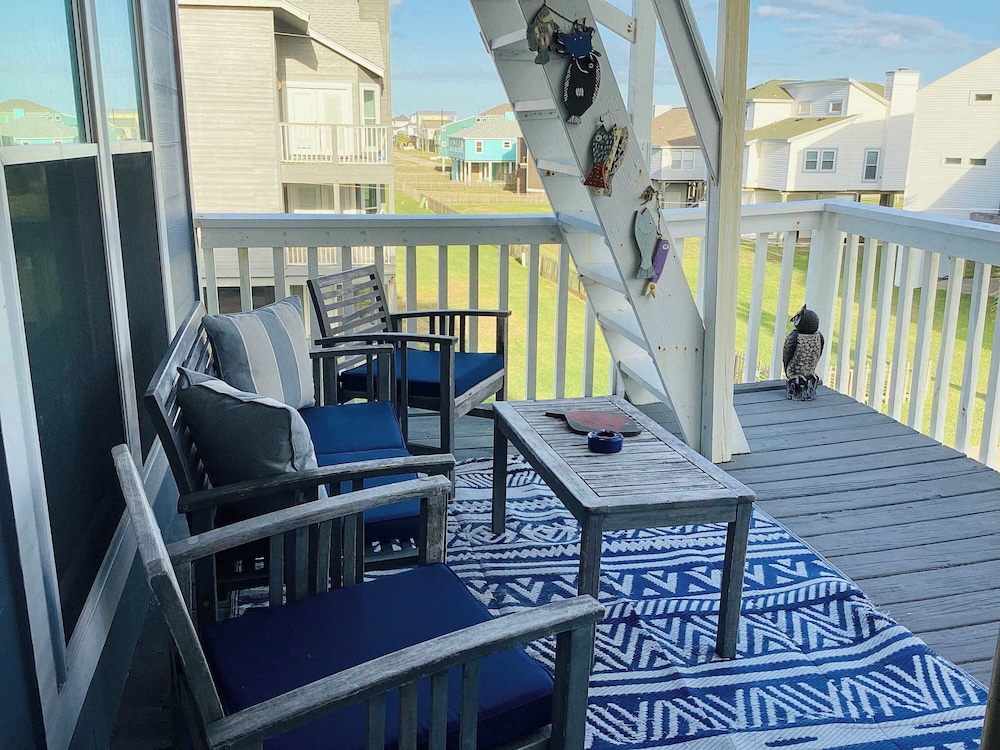 Saltwater Solace, For 8 - Galveston, TX