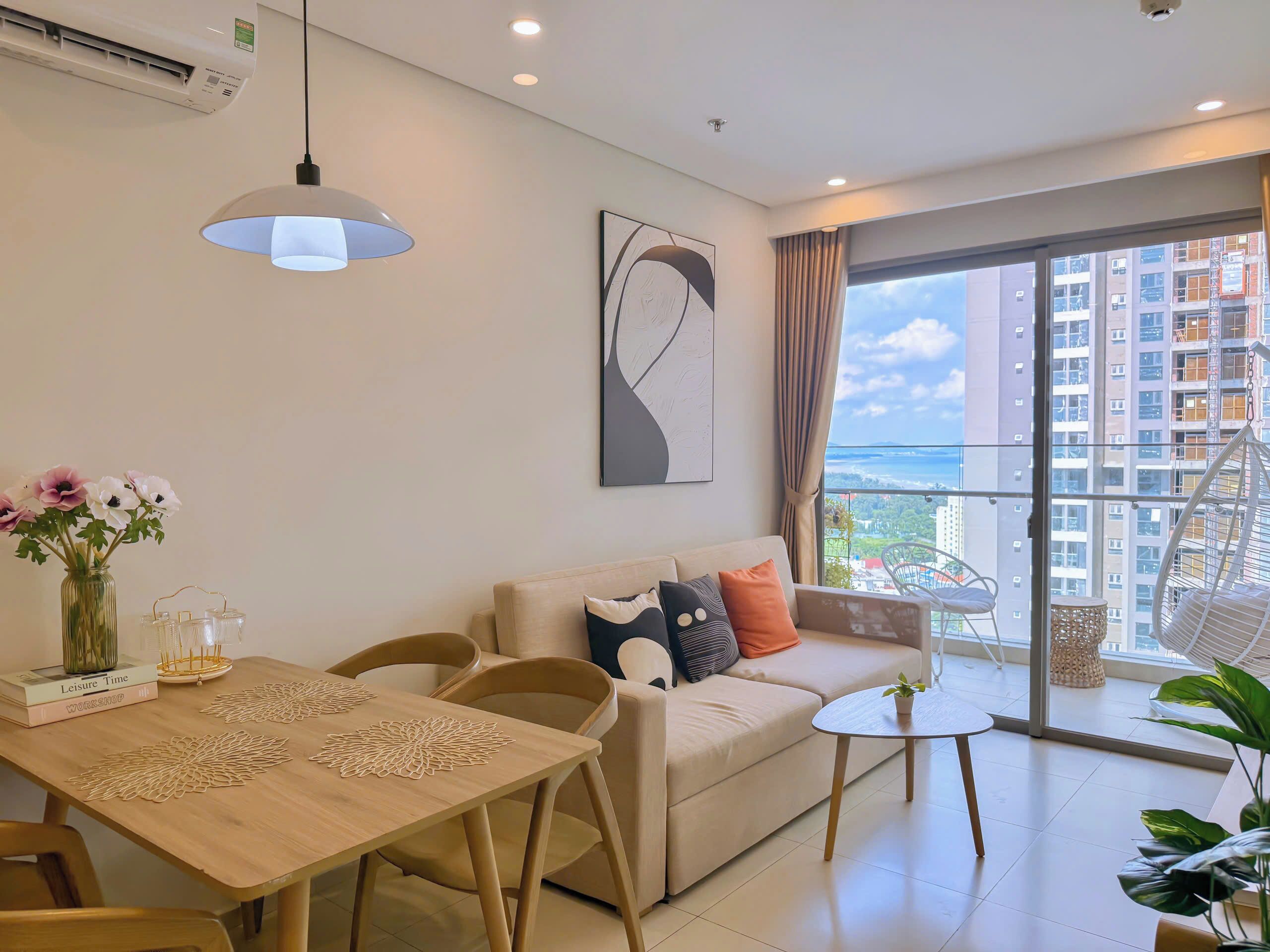 Apartamento, 2 quartos, varanda | Refeições no quarto