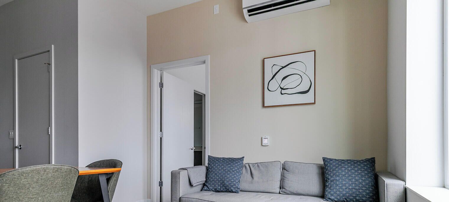 Blueground | West Town, Balcony, Nr Chicago River - シカゴ