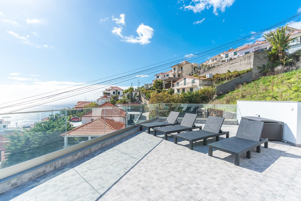 Midnight House by Atlantic Holiday - Camara de Lobos | Vrbo