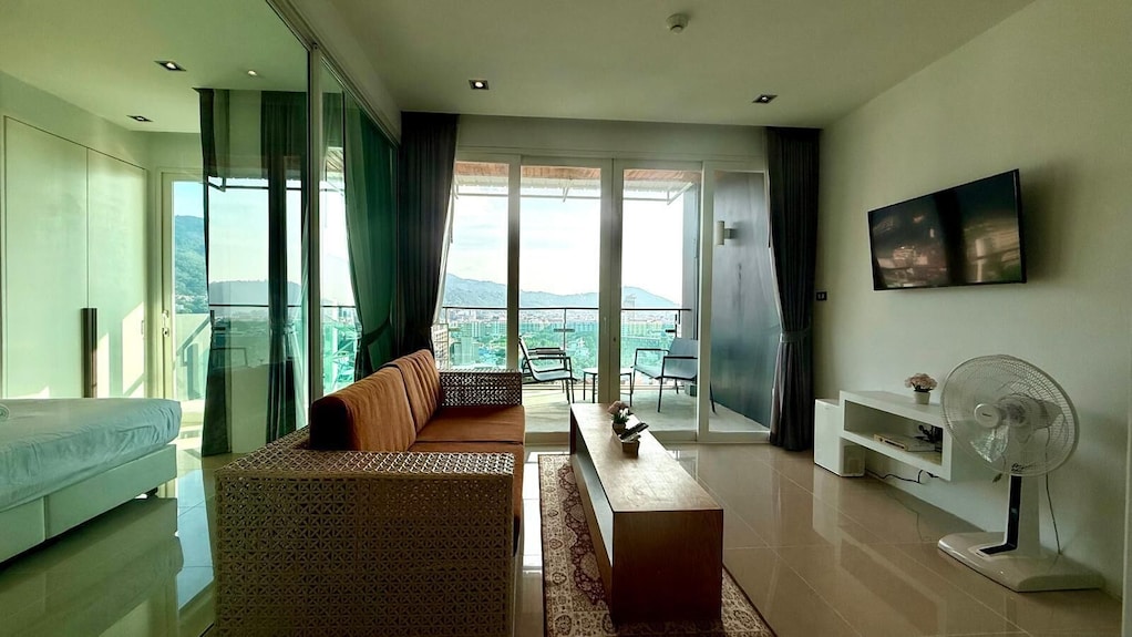 Emerald 705- Duplex Penthouse With Stunning Seaview - タイ パトンビーチ