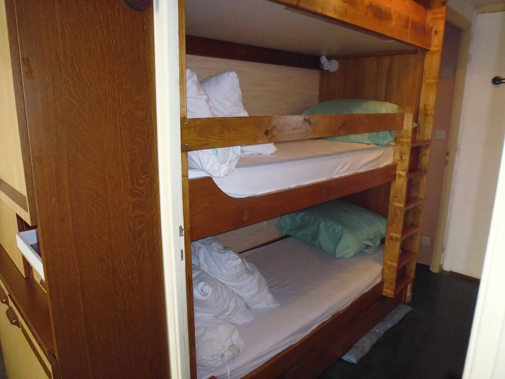 Studio cabin 4 people at slope base in Gourette - Gourette | Vrbo