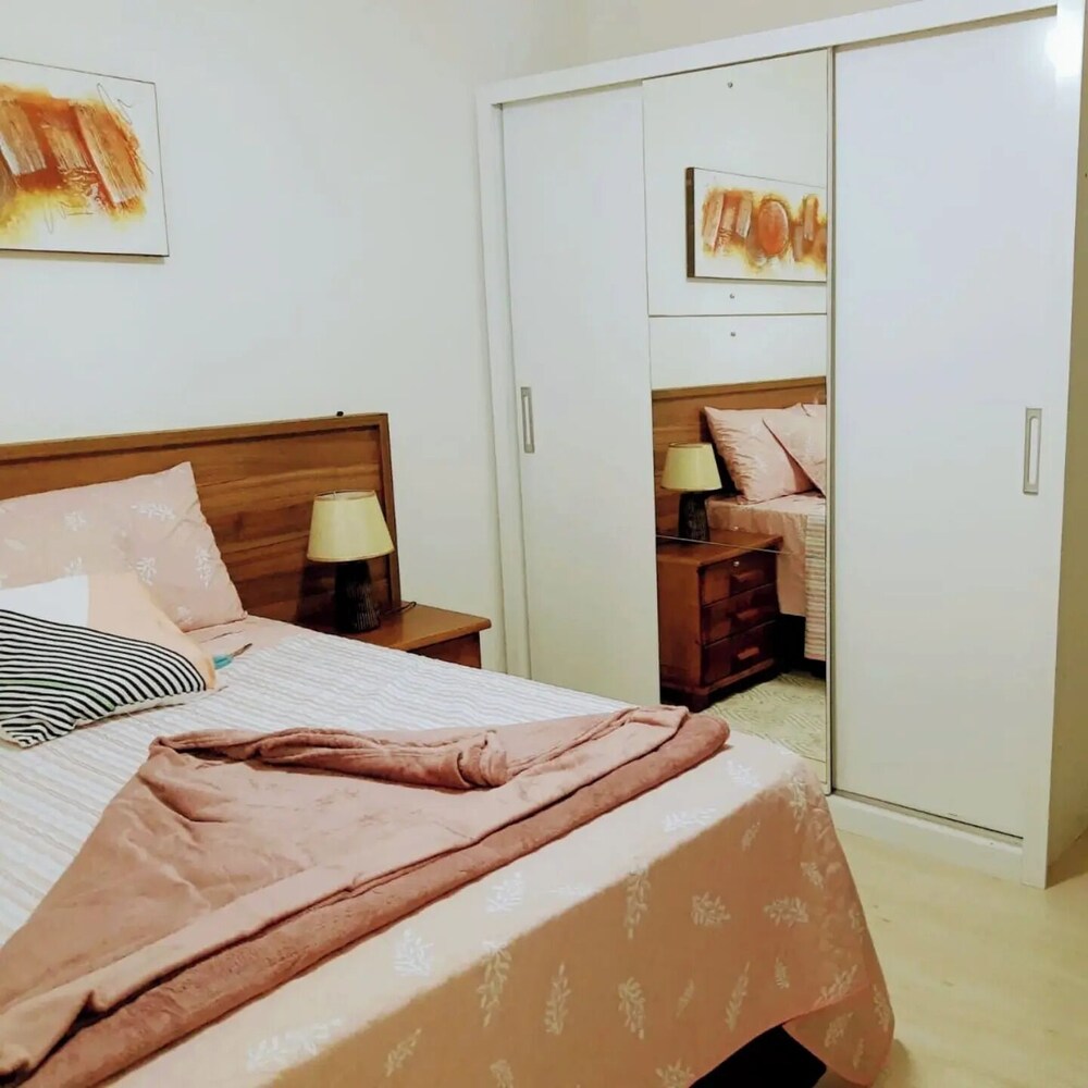 Beautiful 3-bedroom apartment (1 suite). Air conditioning, Wi-Fi, 2 ...