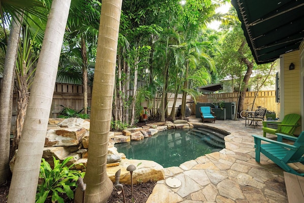WINDWARD SOUTH- Delightful 2-bedroom house with Pool in Old Town Key ...