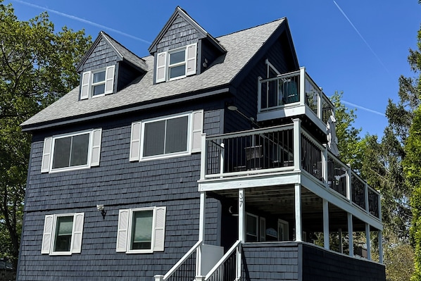 4BR Coastal Home w/ foosball, Deck, & Nearby Beach Reviews, Deals ...