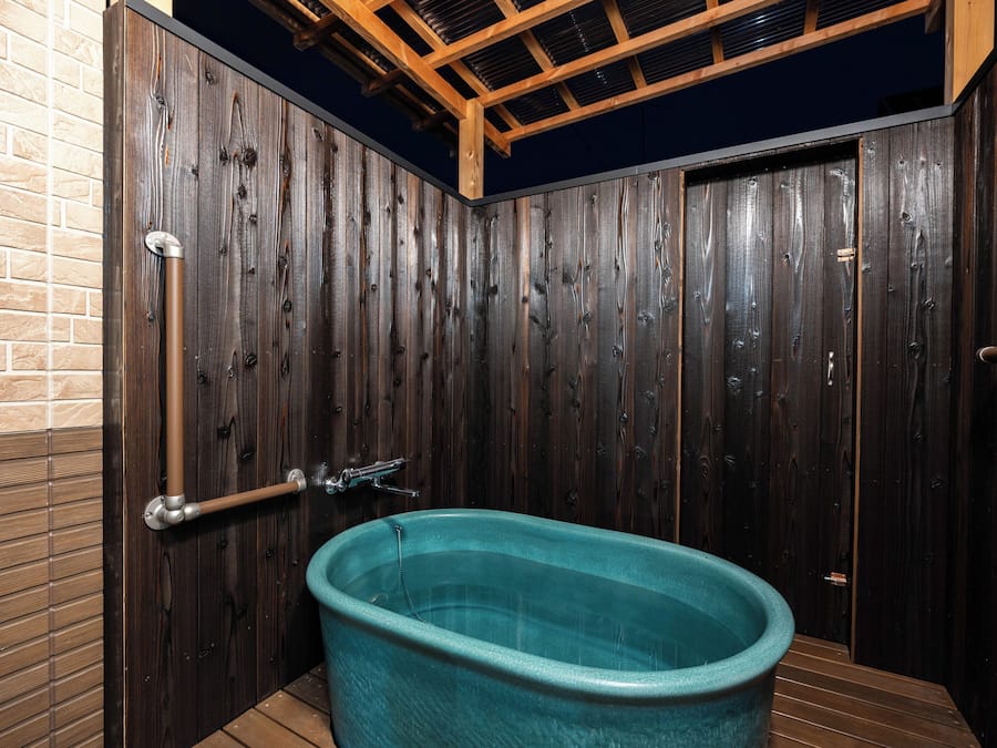 Villa, pátio | Casa de banho | Chinelos