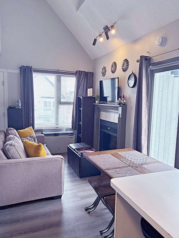 Slopeside Loft @ North Creek Resort - The Blue Mountains