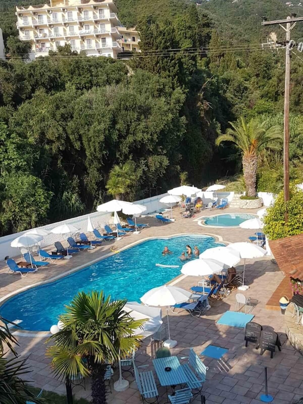 Poseidon Apartments - Corfu