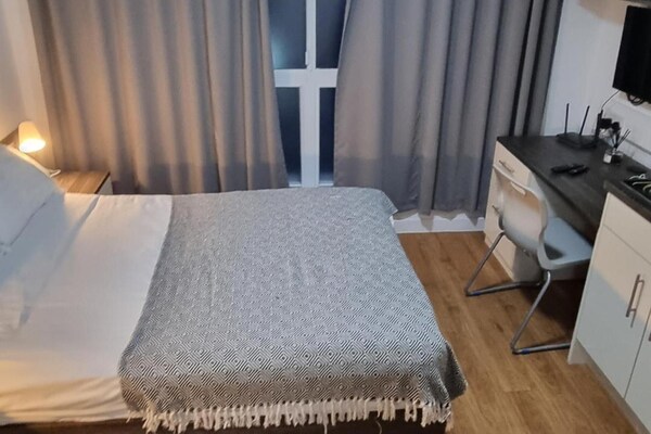 Central Liverpool 1-bed Apartment City Centre - Lime Street Station - Liverpool