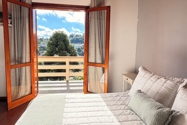 Frigobar, ferros/tábuas de passar roupa, Wi-Fi de cortesia