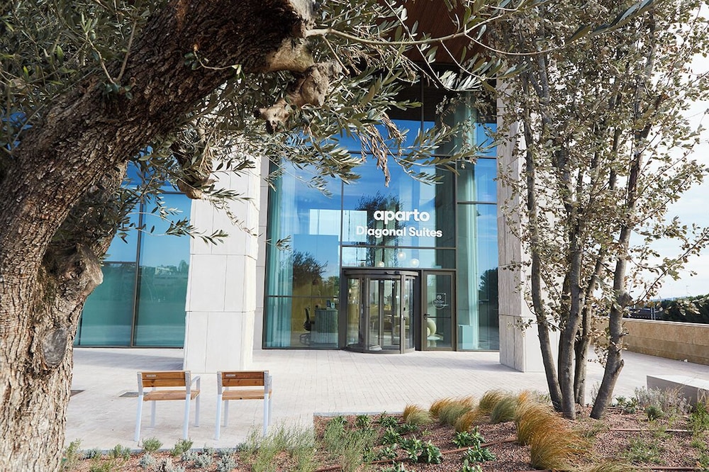 Aparto Diagonal Suites - Esplugues de Llobregat