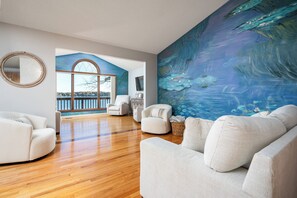 4-bedroom/2.5 bath Lake house in Muskegon on peaceful Wolf Lake Reviews ...