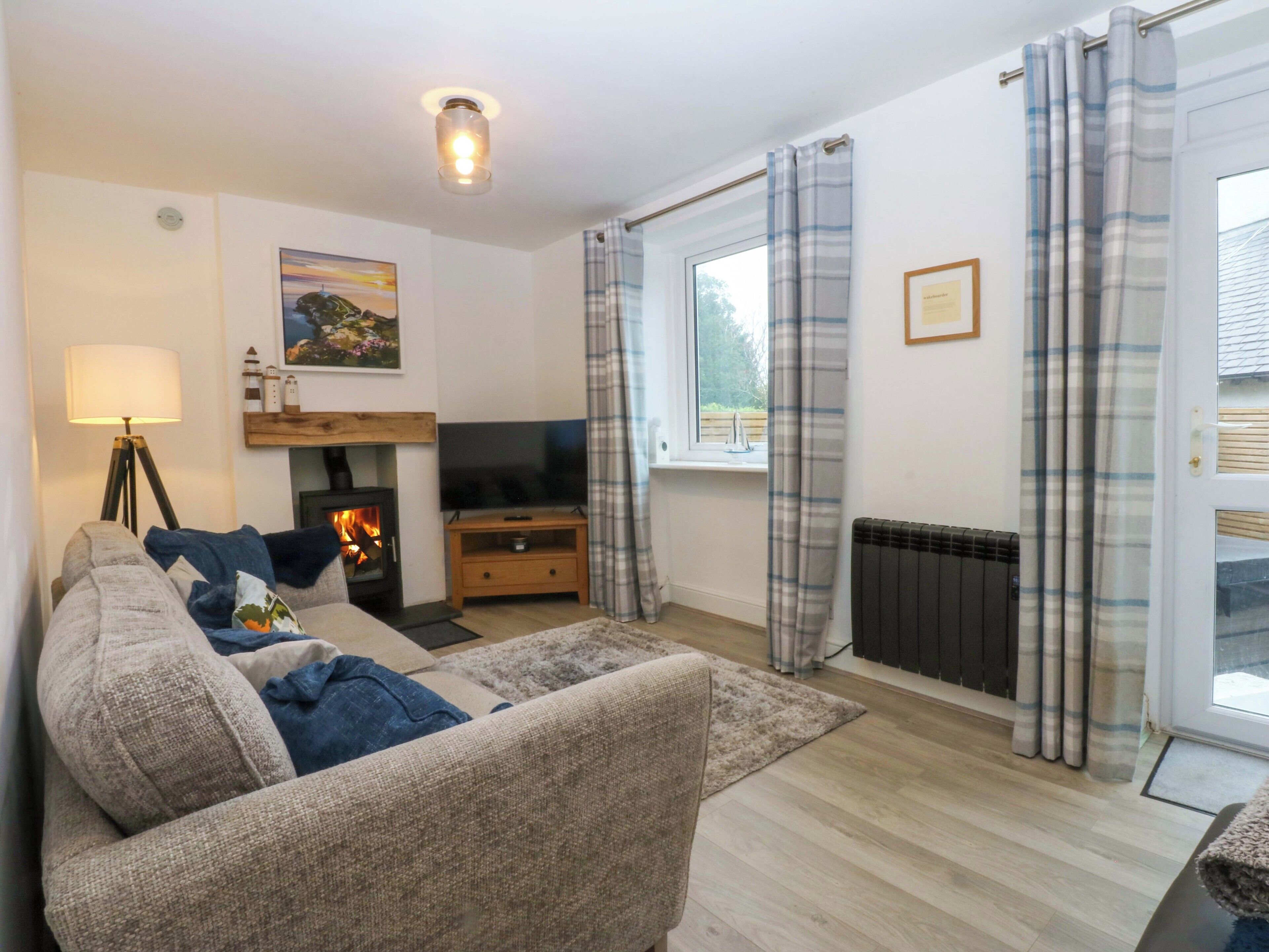 4 Brynteg Terrace, Pet Friendly, With Hot Tub In Menai Bridge - Gwynedd