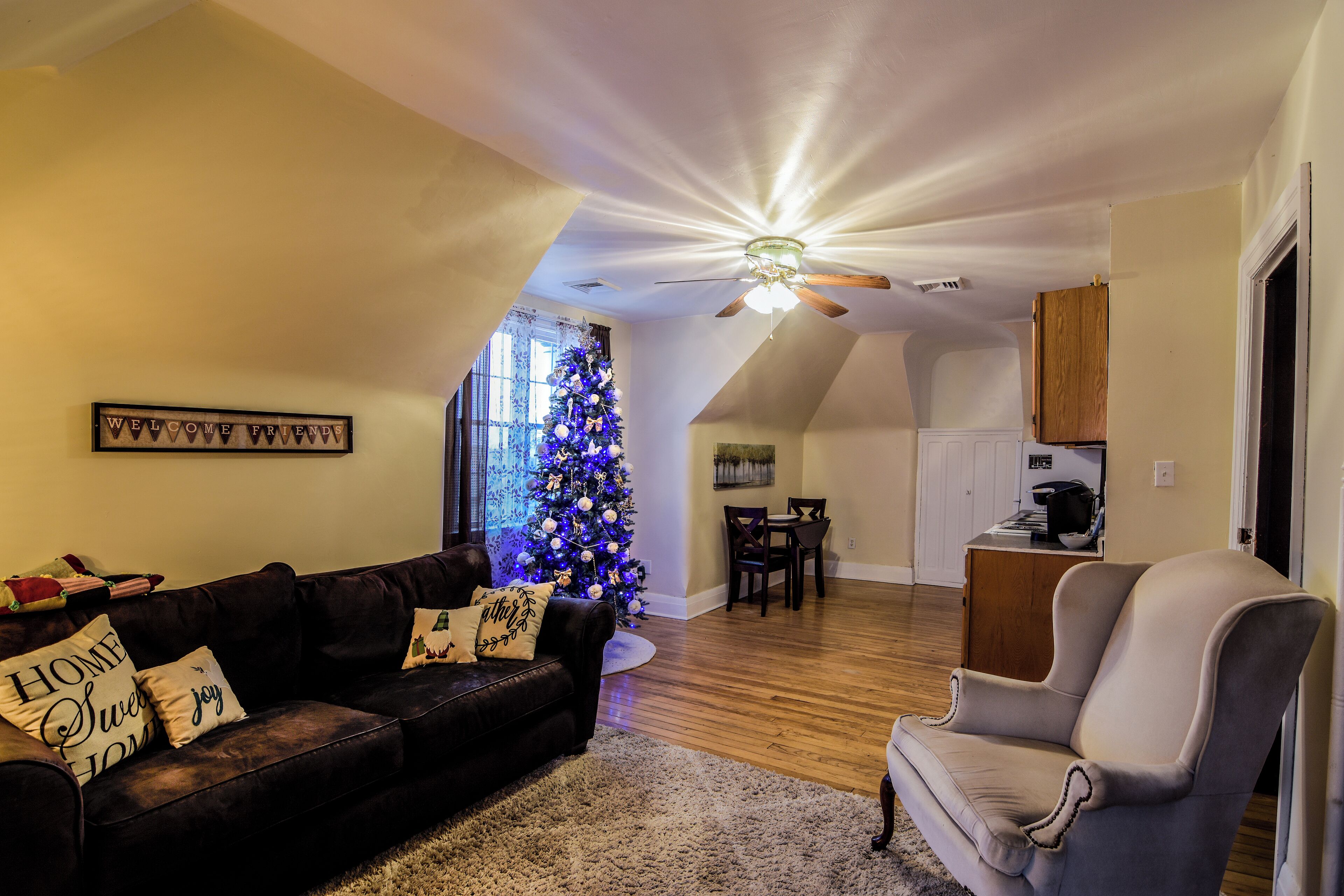 2-bedroom Apartment In Convenient Downtown Location - Fairmont, WV