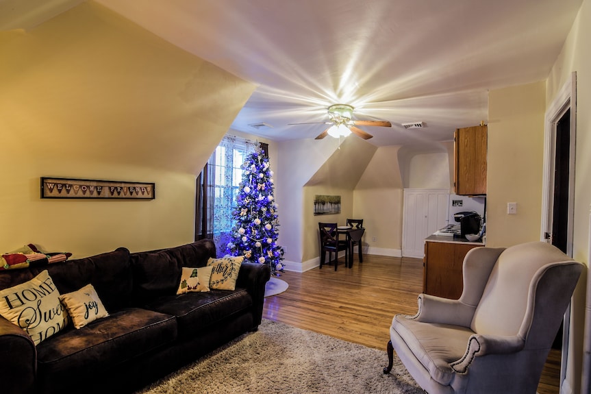 2-bedroom Apartment In Convenient Downtown Location - Fairmont, WV