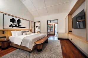 Terrace Suites | Frigobar (abastecido com alguns itens grátis), cofres nos quartos